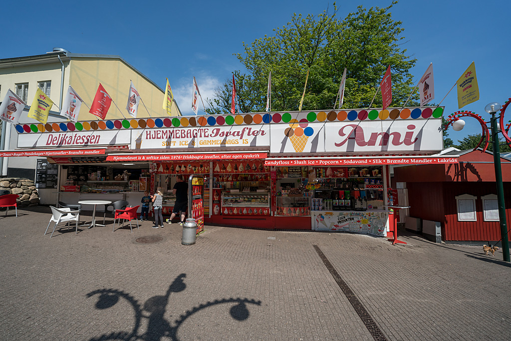 Ami Isbar – Hjemmelavet is og lækre sandwich - Bakken